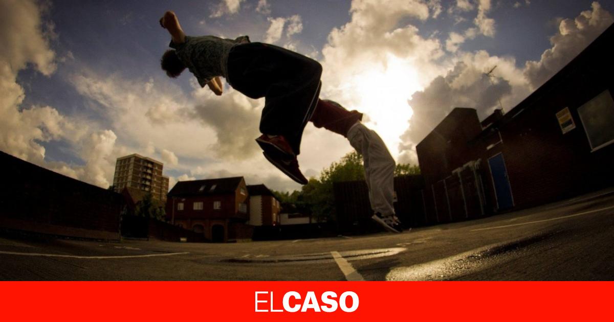 Los peligros del 'parkour': un chico de 11 años muere al precipitarse desde un quinto piso en ...