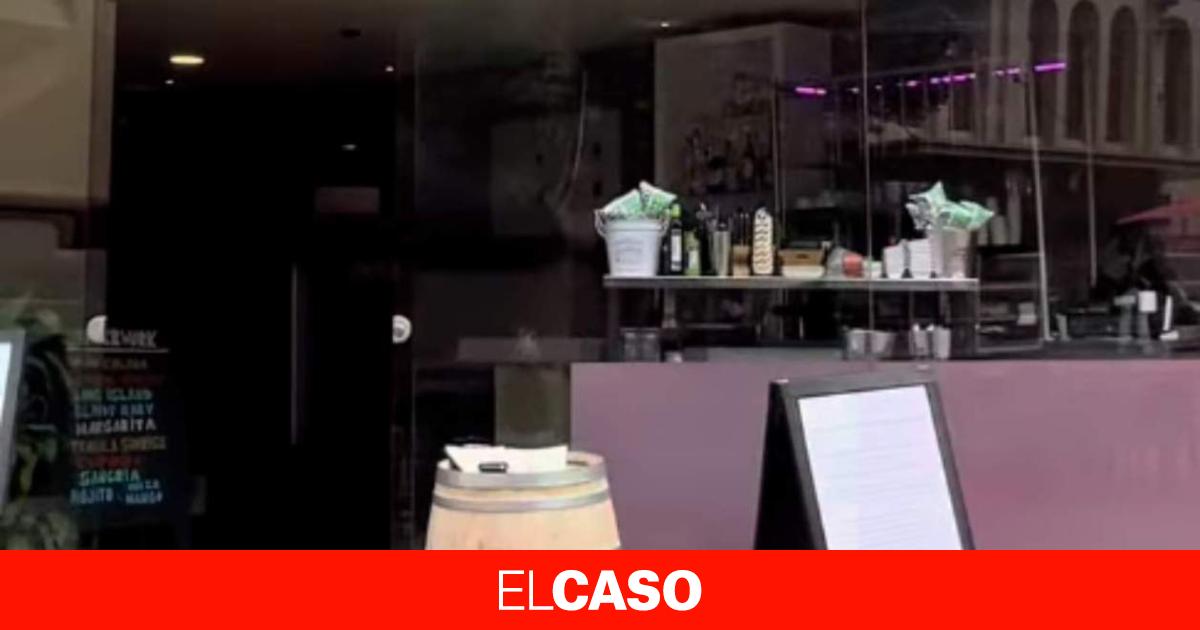 Tres encaputxats assalten un bar de Terrassa i intenten escapar per un ...