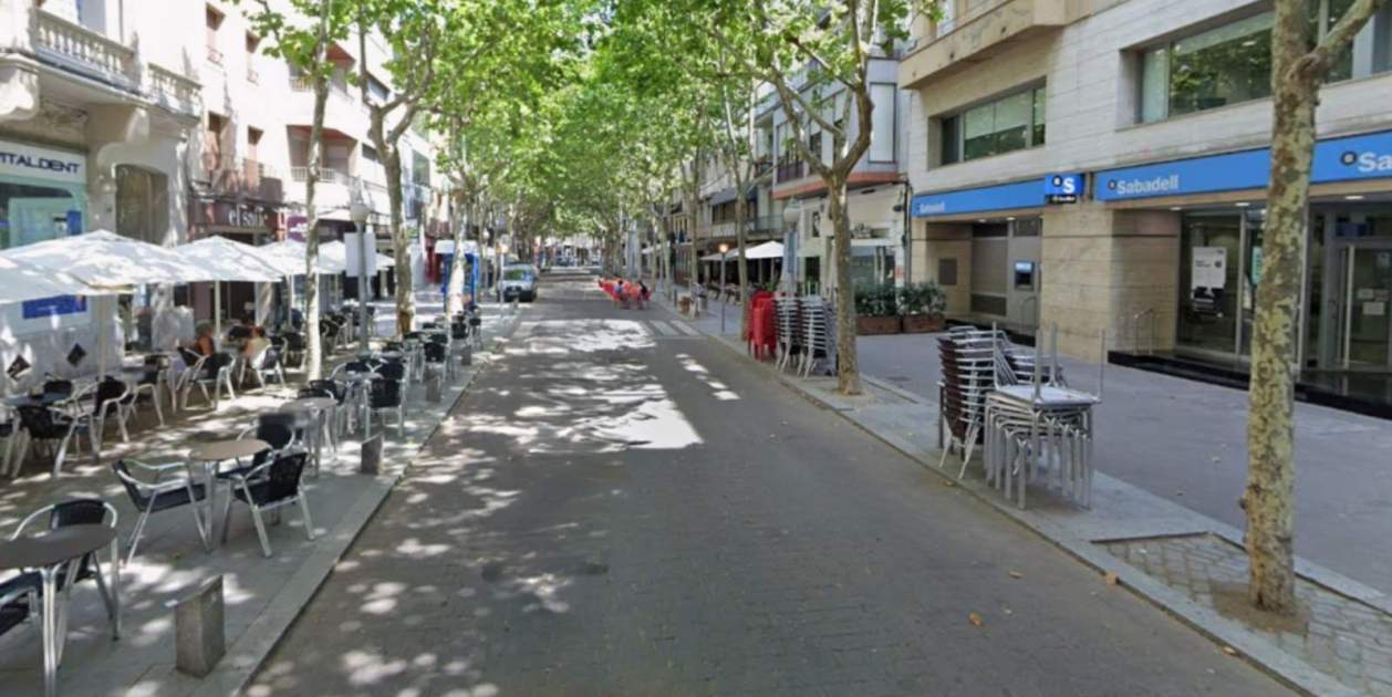 Mor una dona atropellada per un camió a Igualada en un dels carrers més ...