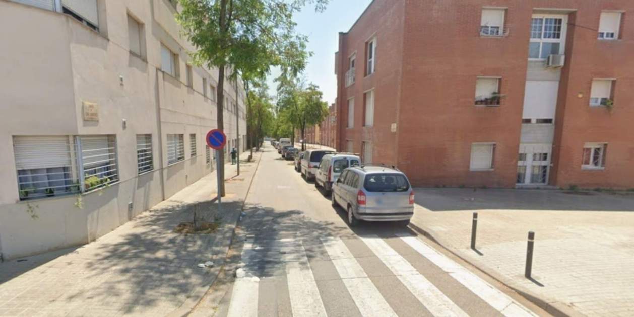Arriba amb ferides de bala a l'hospital poc després d'un tiroteig al ...