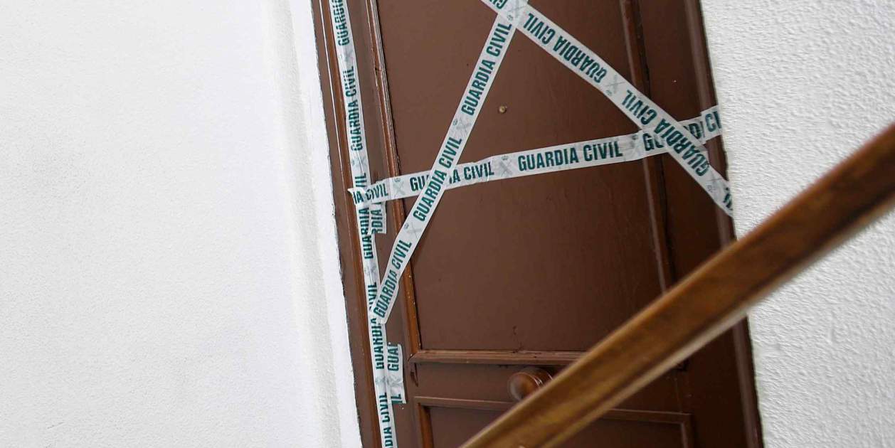 Mata la seva parella escanyant-la durant una discussió a Alacant i s ...
