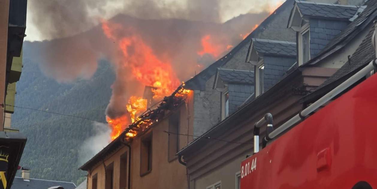 Un muerto y un herido en el incendio de un edificio en el centro de Vielha